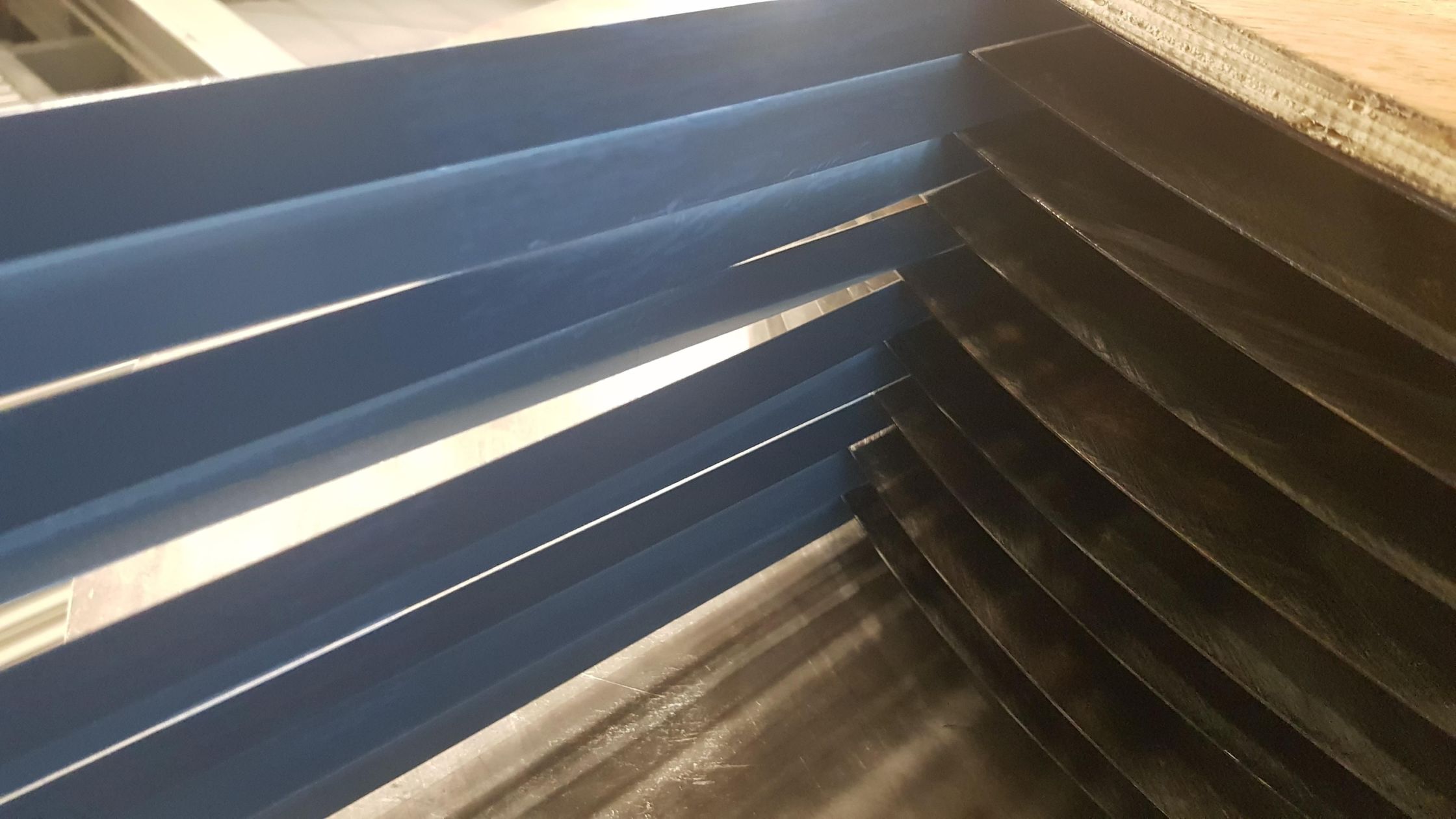 DryMet & Stainless Steel Band: An Innovative Combination